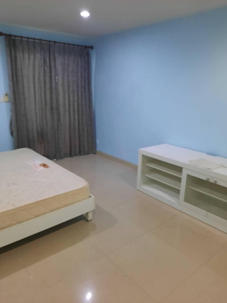 Scancondo | ให้เช่า คอนโด รีเจ้นท์โฮม 6/2 ประชาชื่น ห้อง Studio เครื่องใช้ไฟฟ้าครบชุด ได้วิวสระ ...